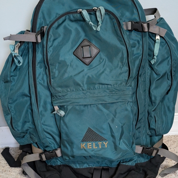 Kelty | Bags | Vtg 8s Kelty Red Wing Hiking Internal Frame Padded ...